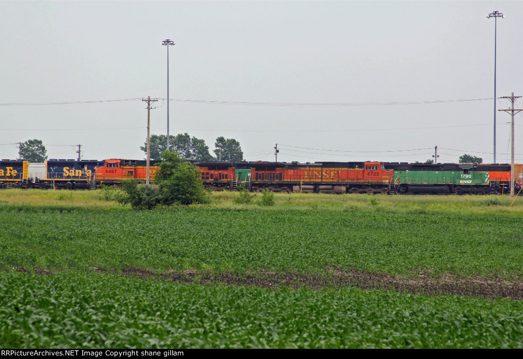 BNSF 4487